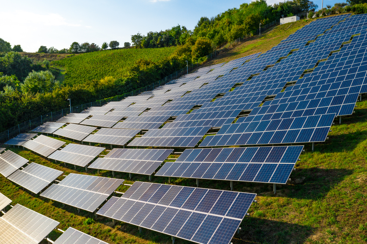 Israel to launch tender for its largest solar farm | inspiratia